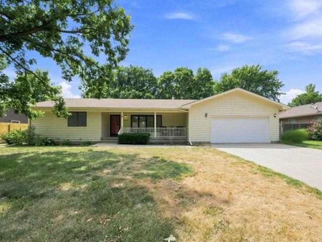 2905 Bluestem Ct, North Newton, KS 67117