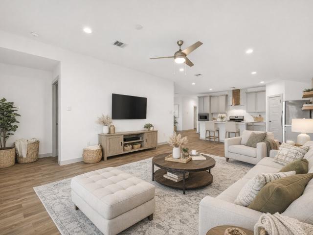 2905 Chase Cross Ln, Houston, TX 77047 | MLS #77763 | Compass