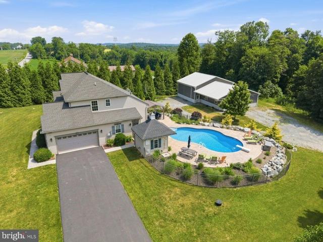 2905 Dettinger Rd, Brogue, PA 17309