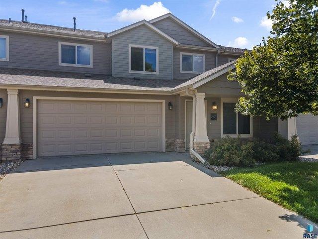 2905 E Indigo Pl, Sioux Falls, SD 57108