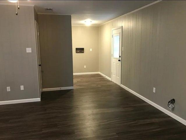 2905 Greenhills Dr, Kilgore, TX 75662