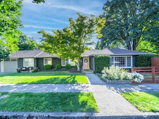 2905 Hawthorne Pl SE, Olympia, WA 98501