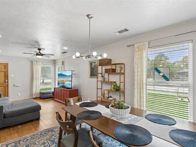 2905 Highwood Drive