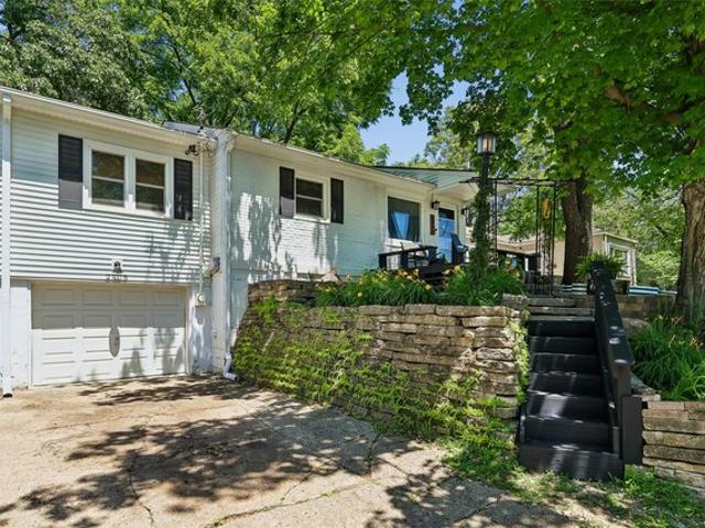 2905 Holcomb Ave, Des Moines, IA 50310