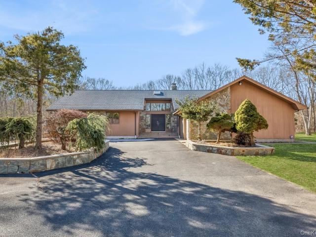 2905 Private Road