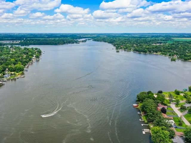 2905 Rose Marie Dr, Wonder Lake, IL 60097 | MLS #12472 | Compass