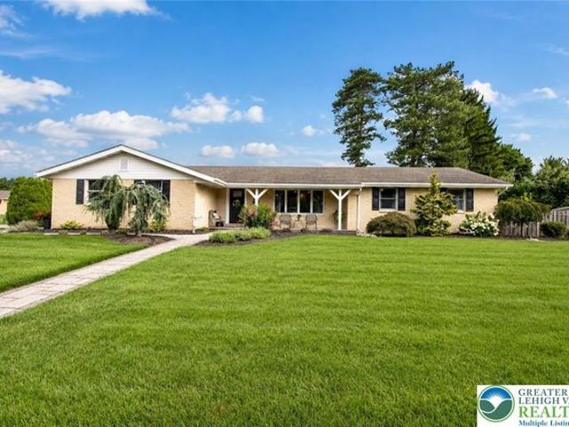 2905 Swanson St, Palmer Township, PA 18045