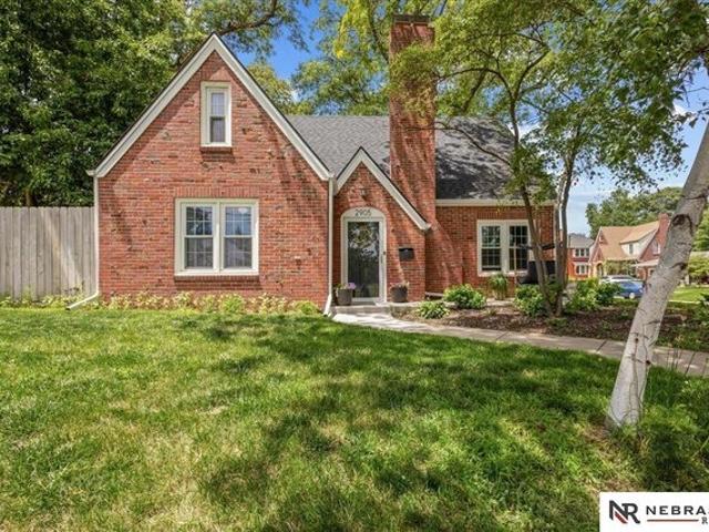 2905 S 20th St, Lincoln, NE 68502