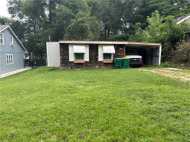 2905 S 50th St, Kansas City, KS 66106