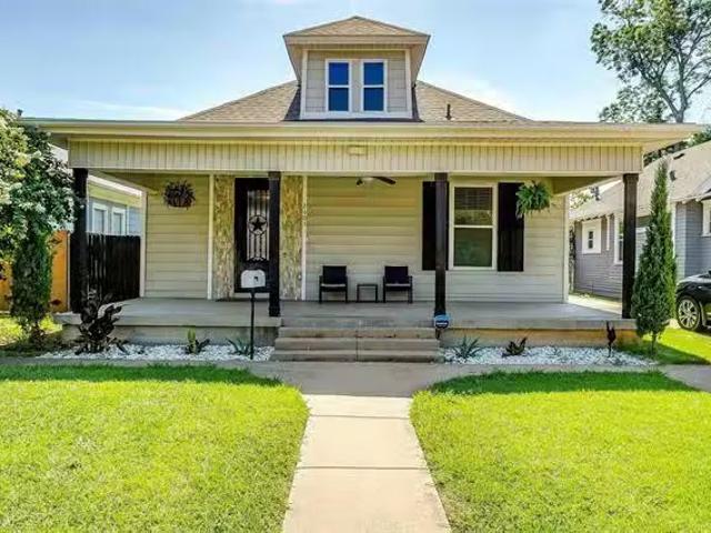 2905 S JENNINGS AVE, FORT WORTH, TX 76110 Single Family Reside.