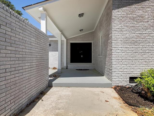 2905 Saintt Ives Road