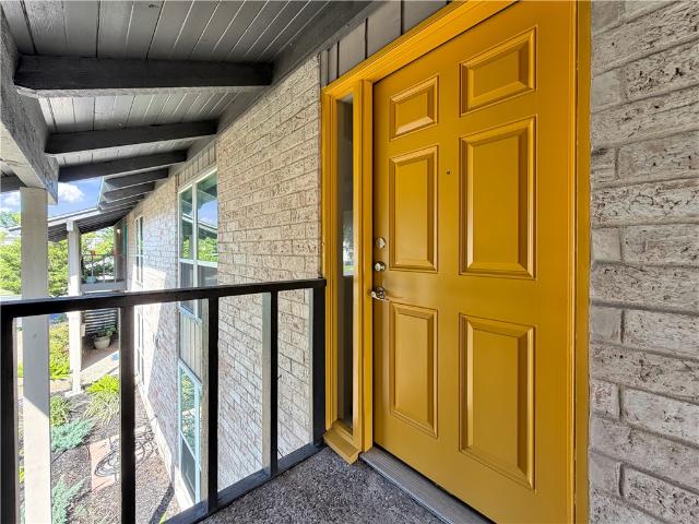 2905 Santa Fe Street 4