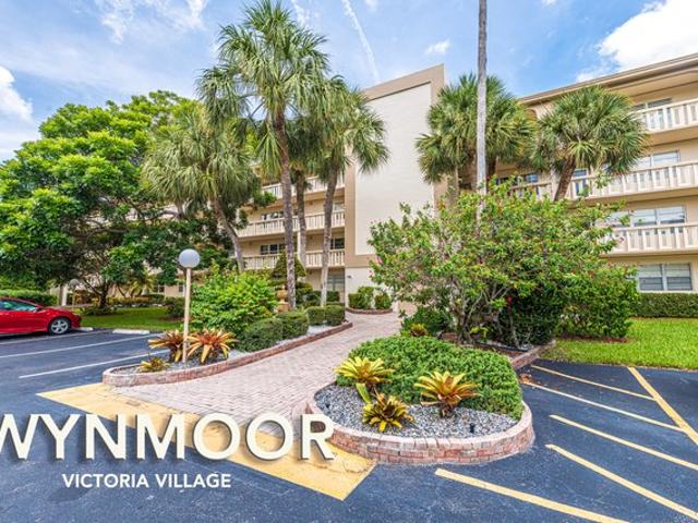 2905 Victoria Pl, Coconut Creek, FL 33066