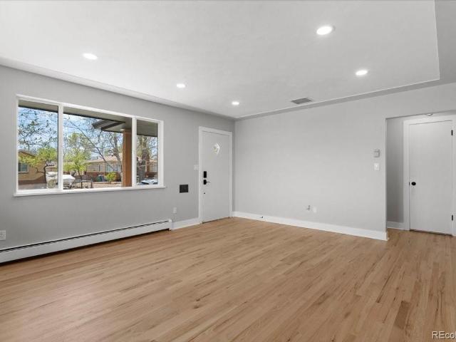 2905 W 39th Avenue
