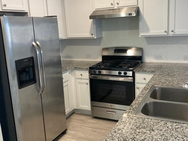 2906 Millikan Dr