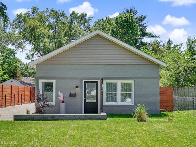 2906 Adams Ave, Des Moines, IA 50310