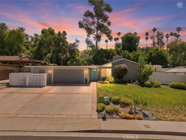 2906 Berkeley Rd, Riverside, CA 92506