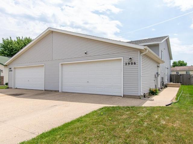 2906 Dakota Park Cir S, Fargo, ND 58104