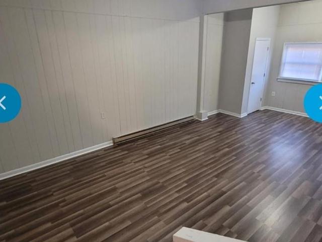 2906 E. Brinkley