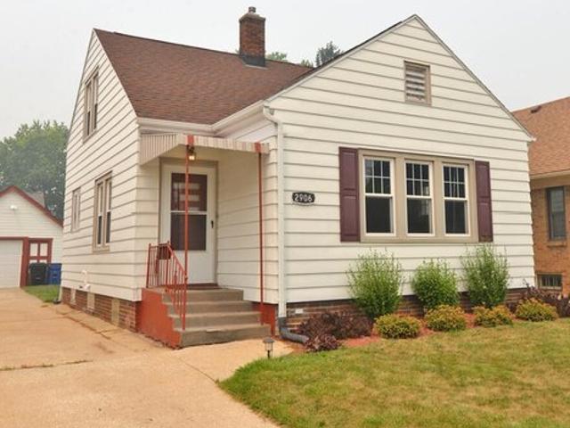 2906 Green St, Racine, WI 53402