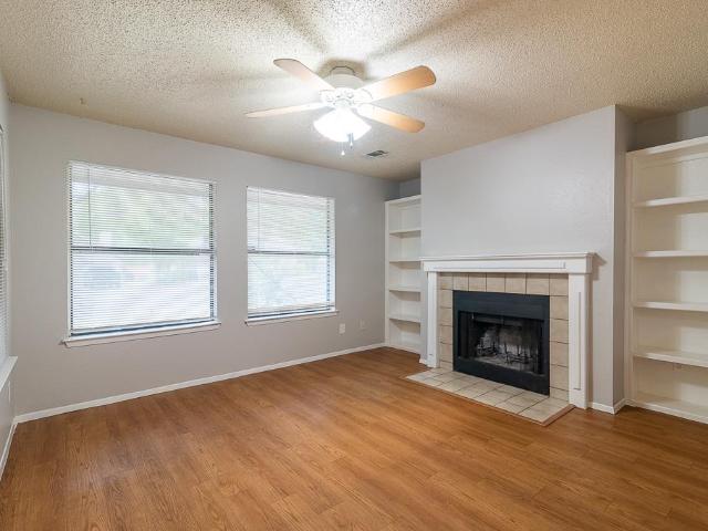 2906 Jadewood Ct # B