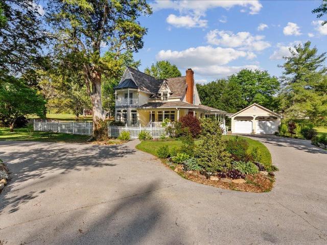 2906 Reed Road