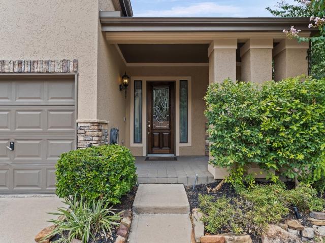 2906 Royal Oaks Green