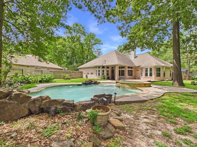 2906 Sycamore Tree Ct, Houston, TX 77345