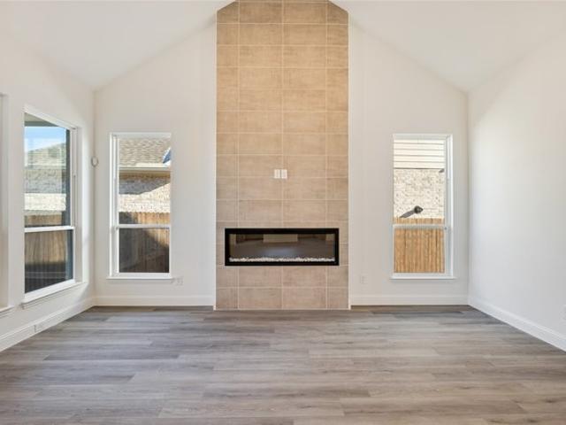 2906 Wallis Dr, Melissa, TX 75454