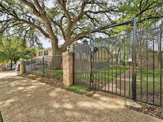 2906 West Ave # 3
