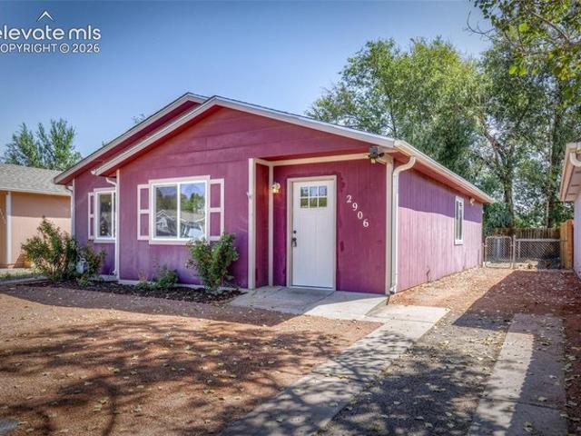 2906 Winnipeg St, Pueblo, CO 81004
