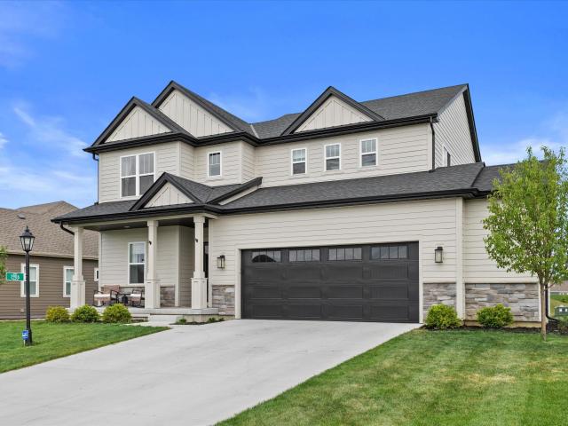 2906 Yahara Dr