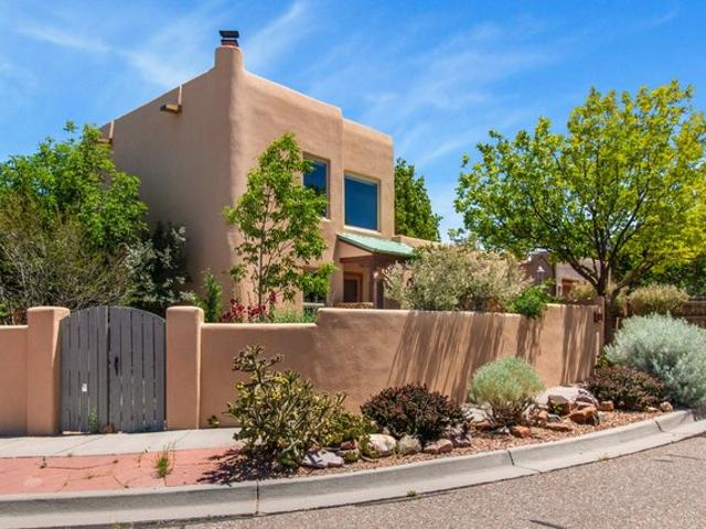 2907 Bonito Cir, Santa Fe, NM 87507