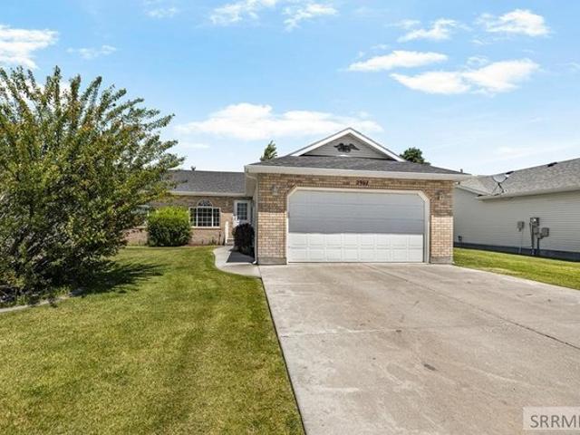 2907 E Courtyard Cir, Ammon, ID 83406