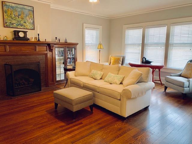 2907 E Hampshire Ave, Milwaukee, WI 53211 | MLS #1957