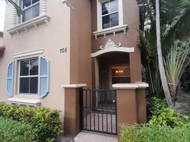 2907 Hope Valley St, Royal Palm Beach, FL 33411