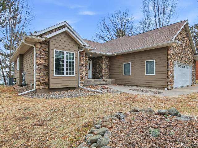2907 Plum Tree Circle N