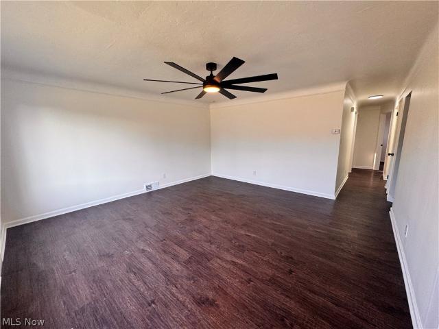 2907 Snow Road