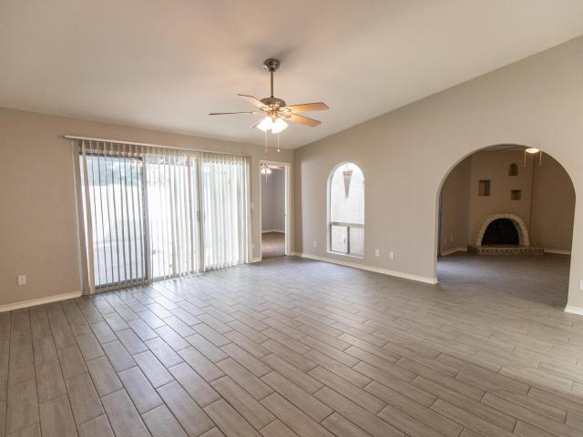 2908 E Avenida Olivos