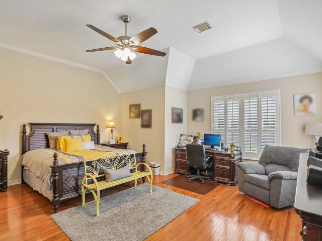 2908 Park Bend Drive