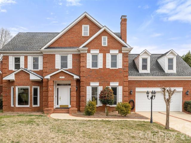 2908 Planters Walk Ct, Charlotte, NC 28210 | MLS #4362 | Compass