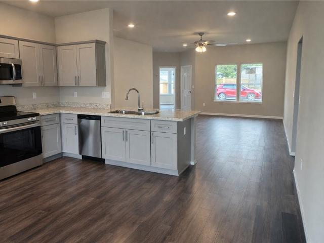 2908 W Obsidian Street