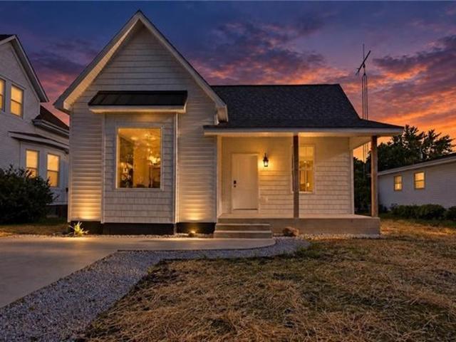 2908 Western Ave, Mattoon, IL 61938