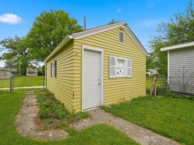 2908 Winter Street