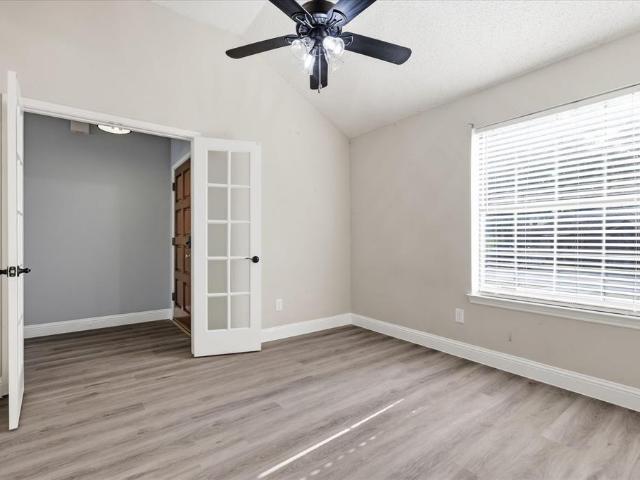 2909 Menlo Park Lane