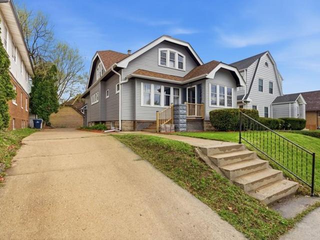 2909 N 55th St, Milwaukee, WI 53210