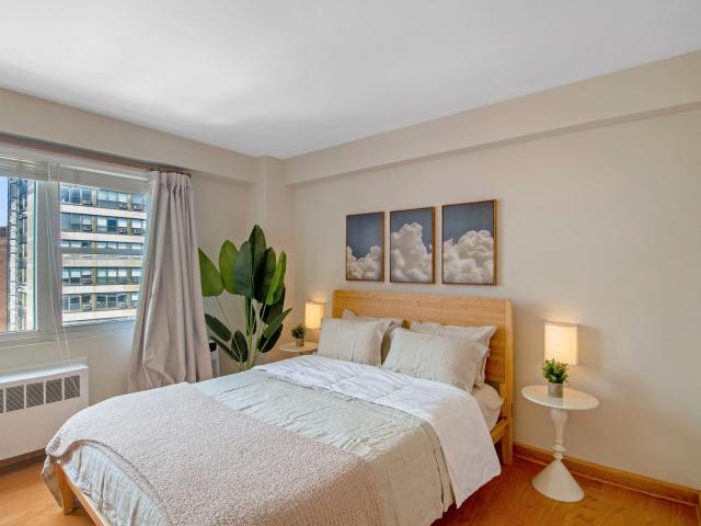 2909 n sheridan road # 1601