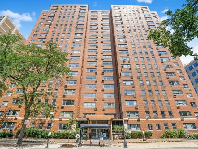 2909 N Sheridan Rd Apt 1702, Chicago, IL 60657