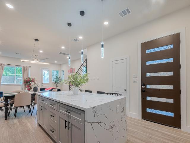 2909 Nagle St, Houston, TX 77004 | MLS #72194