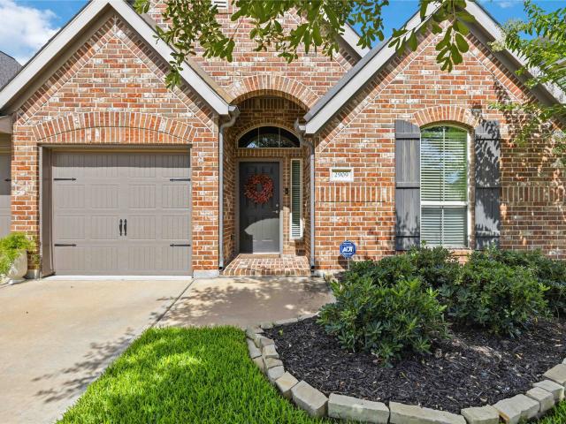 2909 Oakmist Ridge Lane